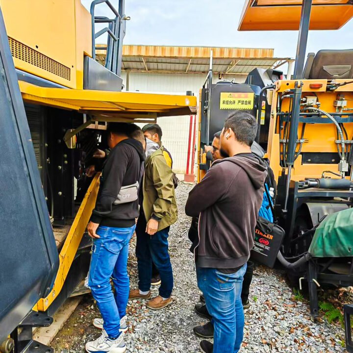Construction Equipment Carbon Footprint: Reduction Guide